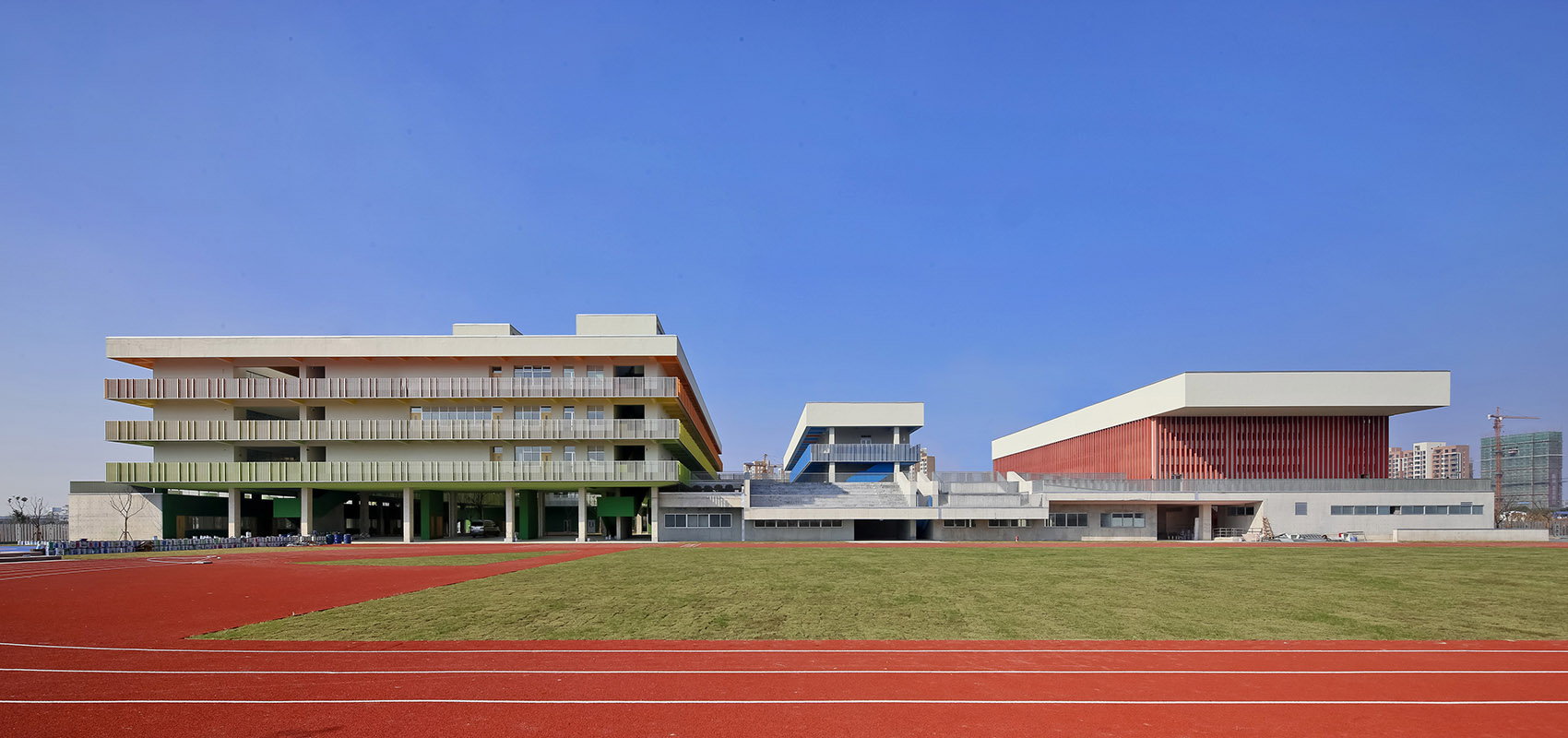 Songdian Road Junior High School, Qingpu, Shanghai by Atelier Z+ - 谷德设计网