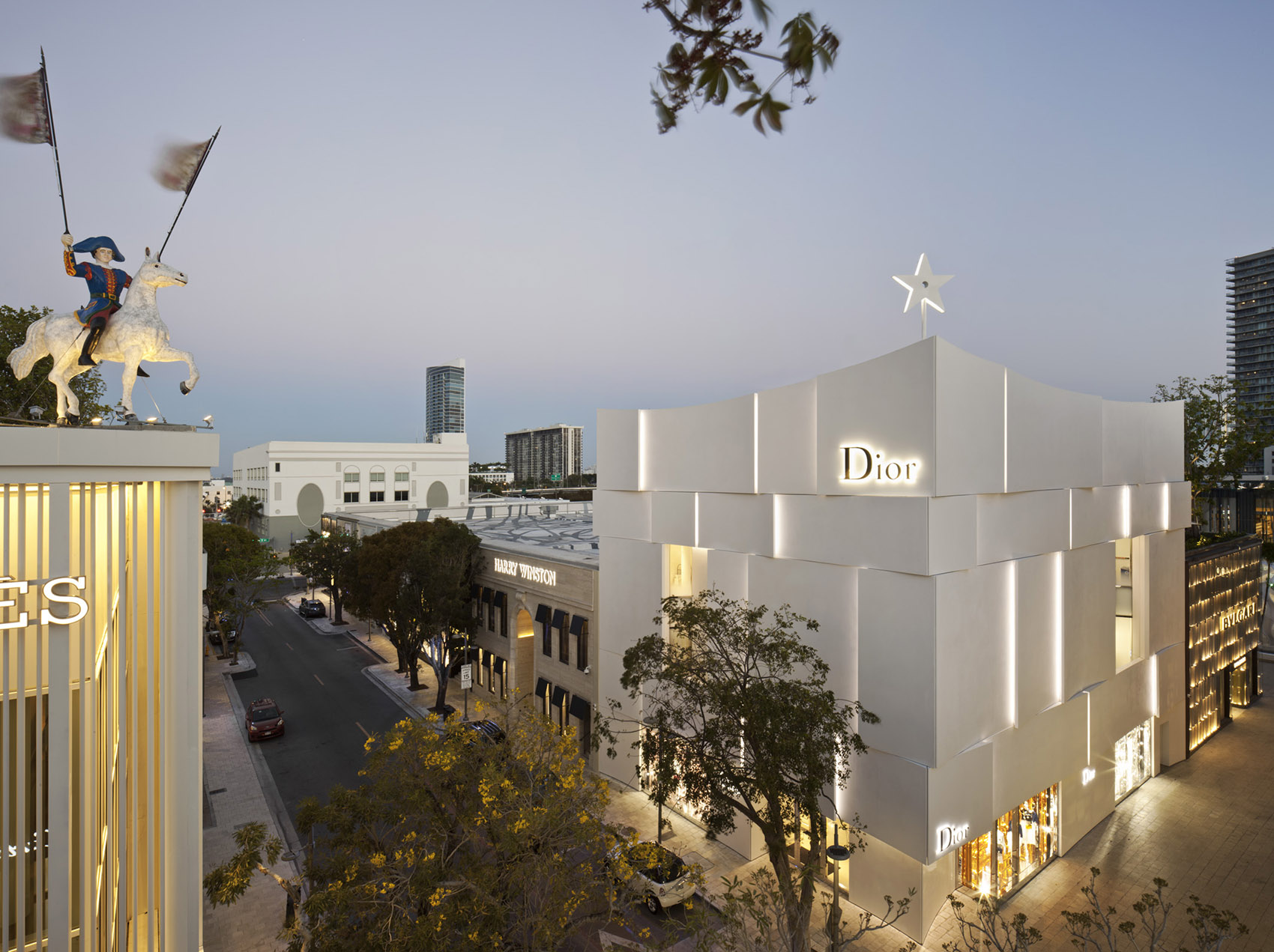 Dior Miami Facade by Barbarito Bancel Architects - 谷德设计网
