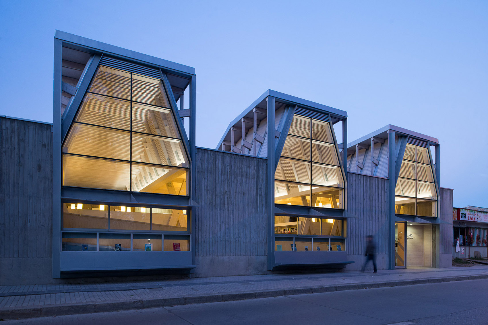 Public Library of Constitución by Sebastian Irarrázaval Arquitecto - 谷德设计网