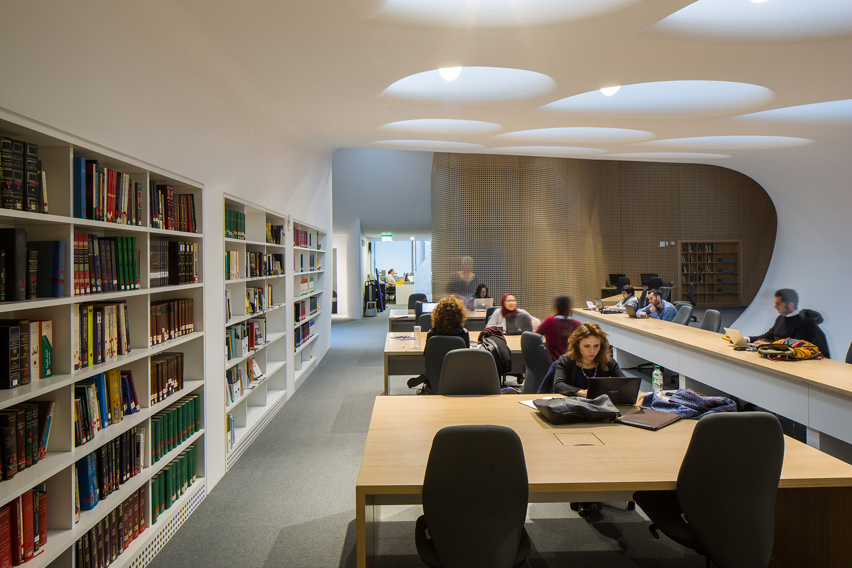 The Investcorp Building / Zaha Hadid architects - 谷德设计网