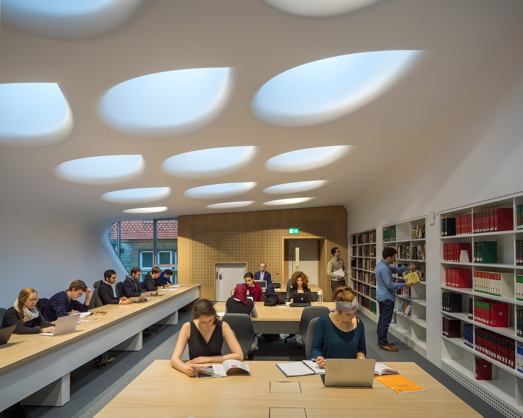 The Investcorp Building / Zaha Hadid architects - 谷德设计网