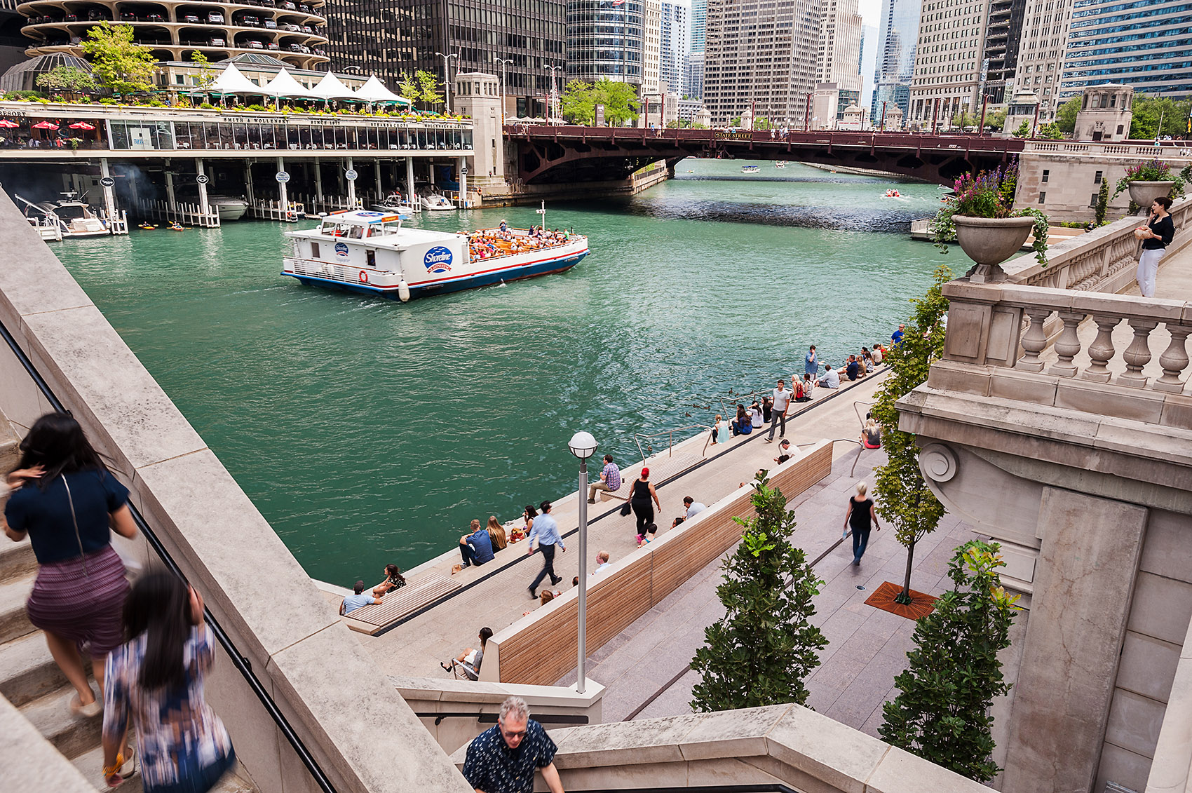 Chicago Riverwalk Expansion by Sasaki - 谷德设计网