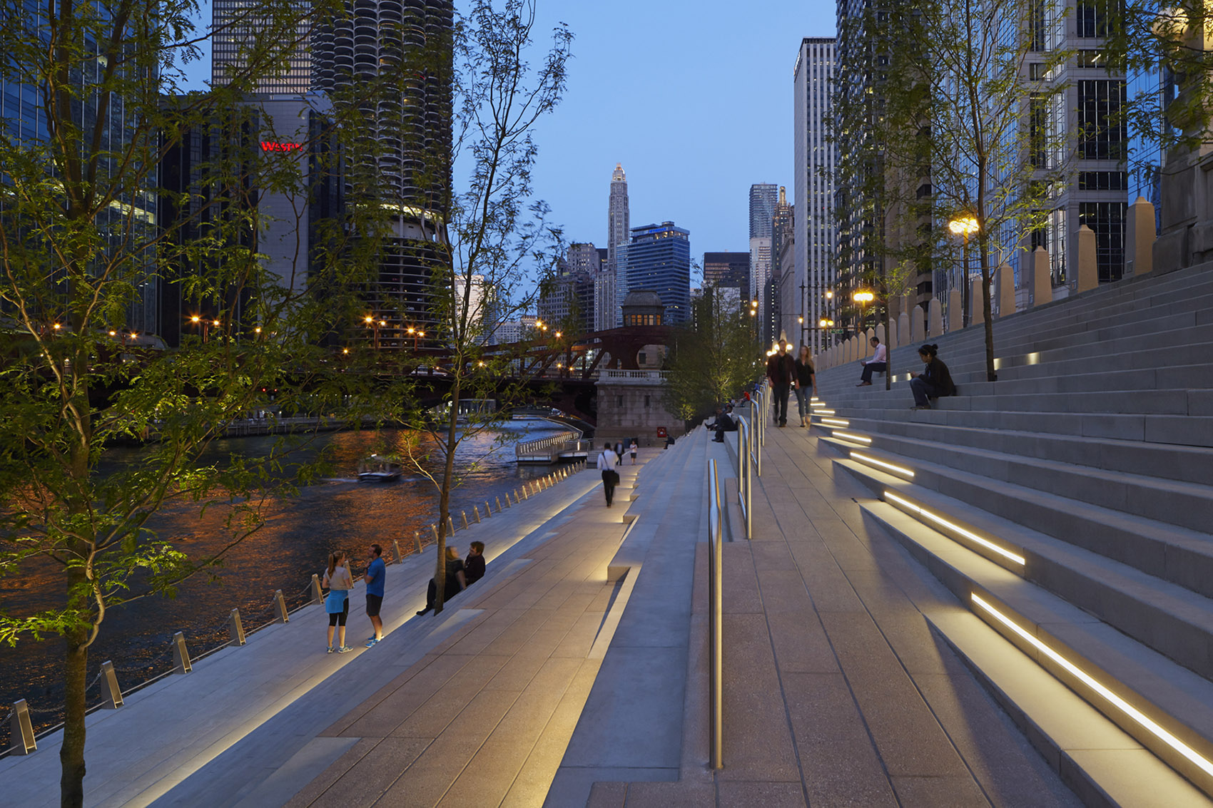 Chicago Riverwalk Expansion by Sasaki - 谷德设计网