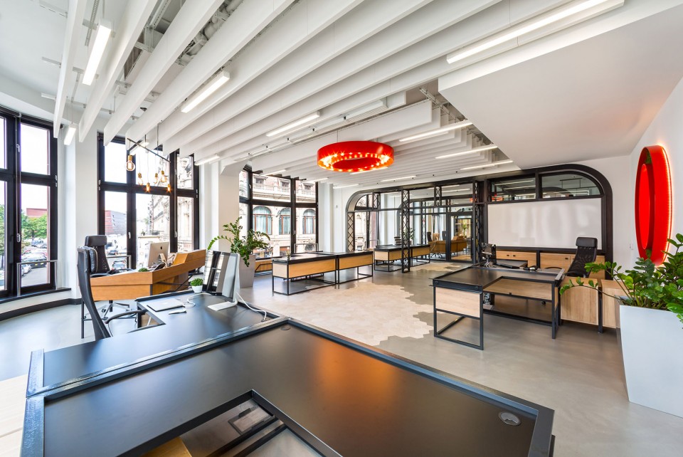 Opera Software headquarters in Wroclaw by mode:lina - 谷德设计网