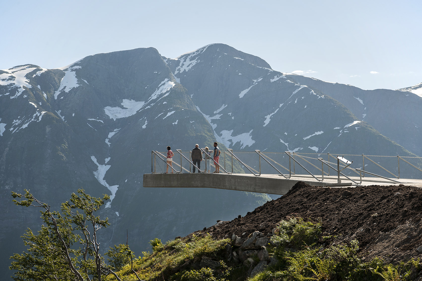 THE GAULAR MOUNTAIN ‐ SET FOR REST / CODE arkitektur - 谷德设计网