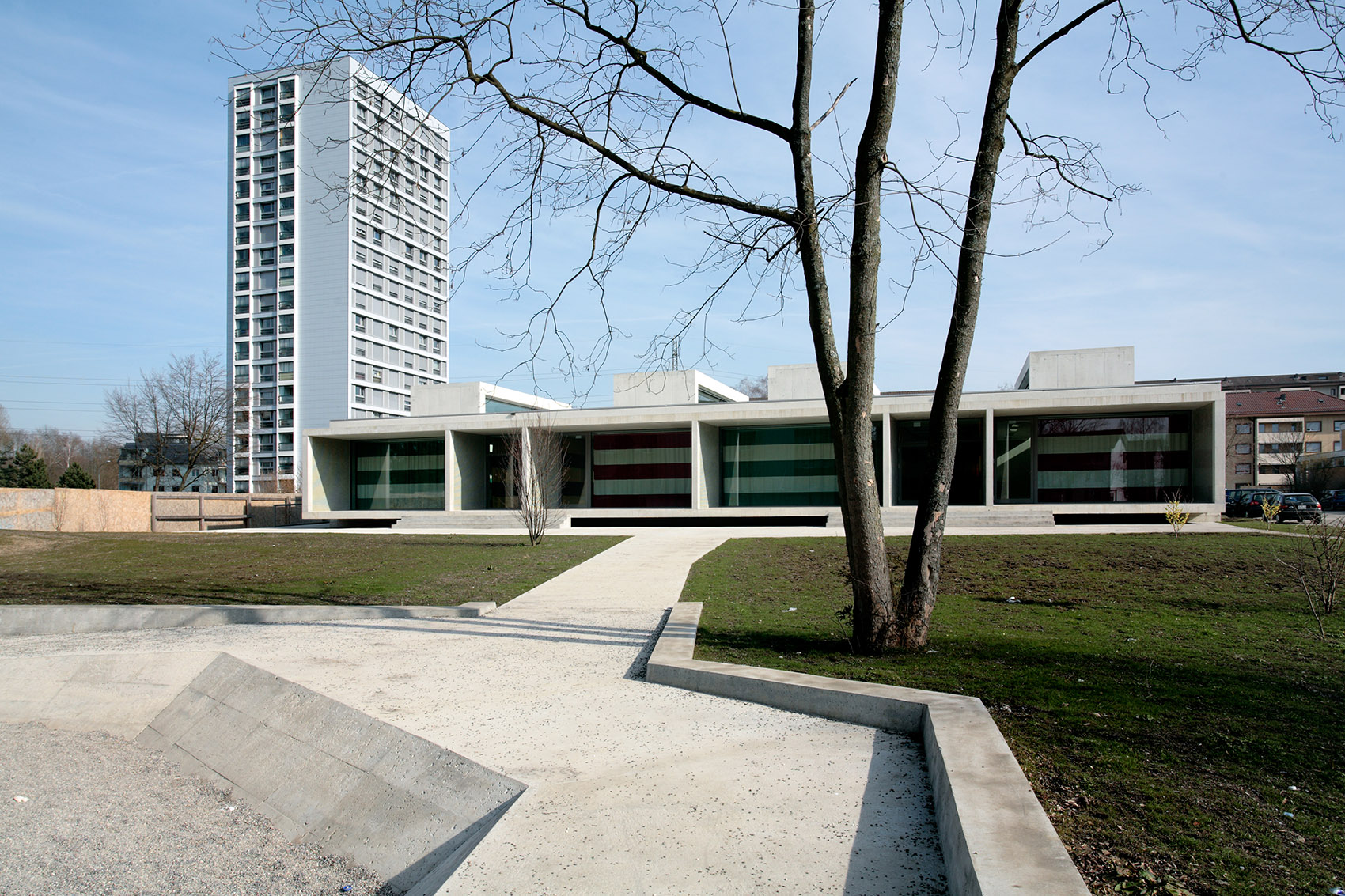 Hirzenbach school complex, Zürich by Boltshauser Architekten - 谷德设计网