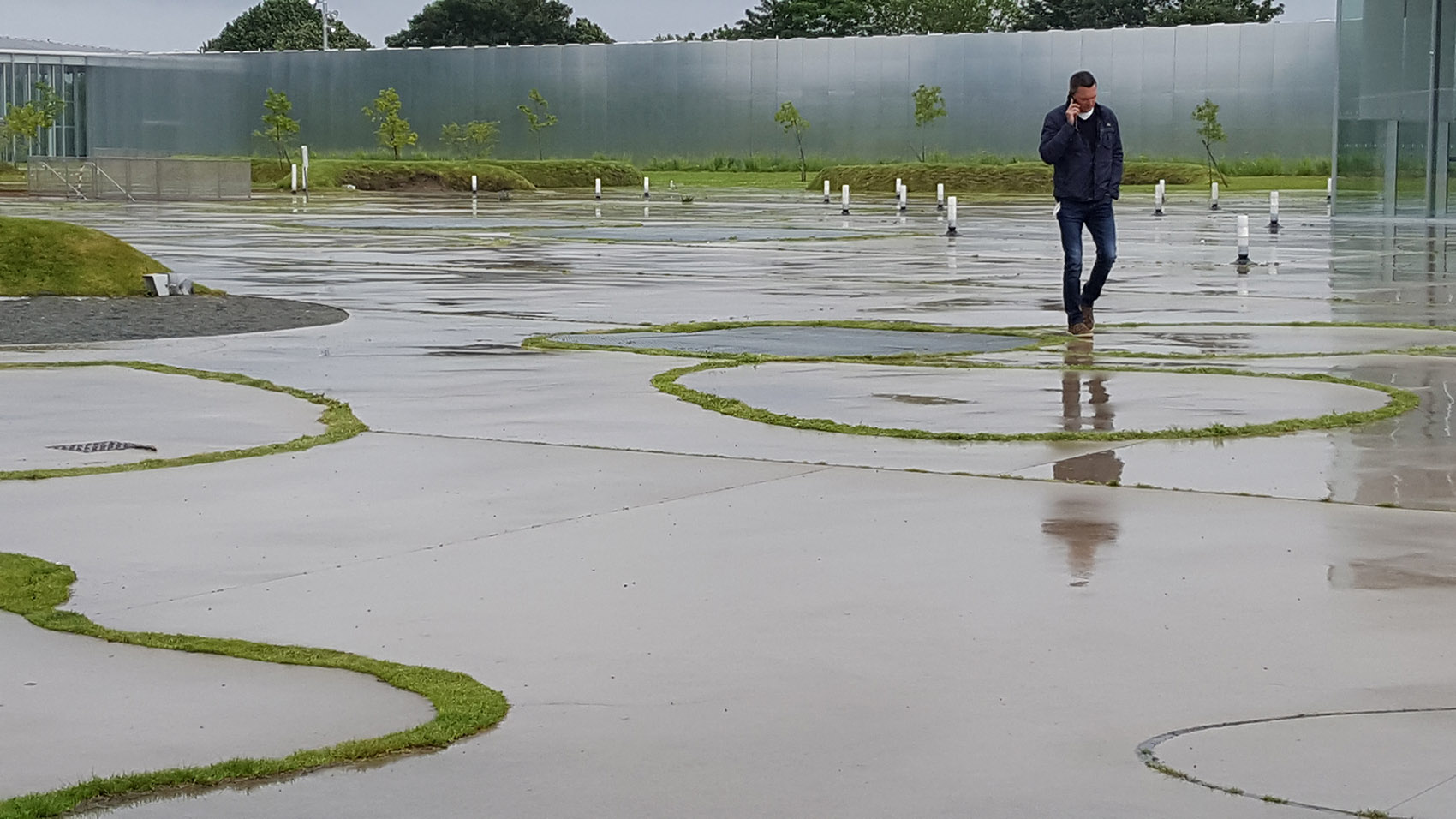 The Louvre Lens museum park by Catherine Mosbach - 谷德设计网