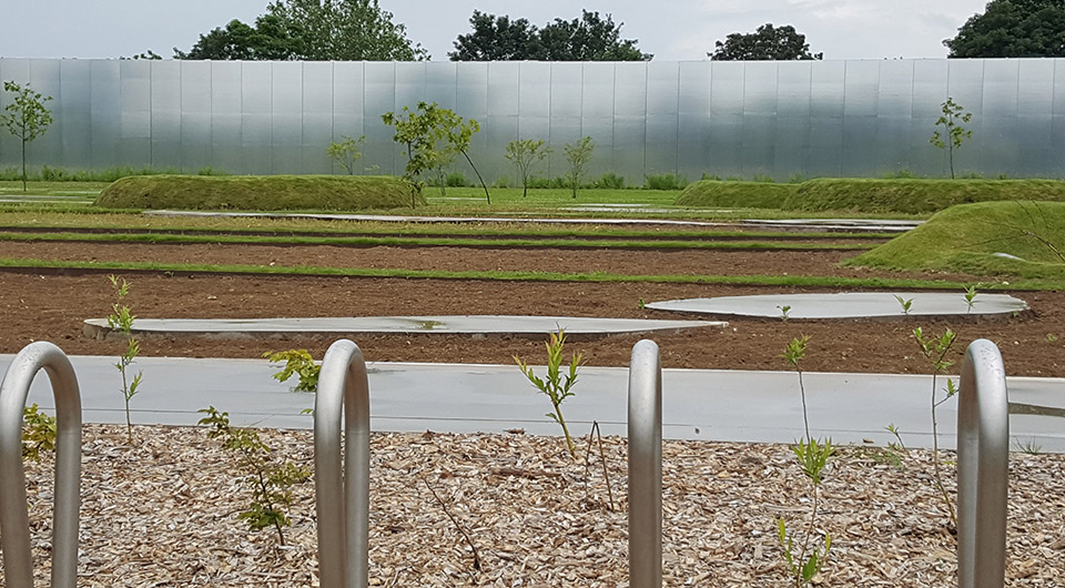 The Louvre Lens museum park by Catherine Mosbach - 谷德设计网