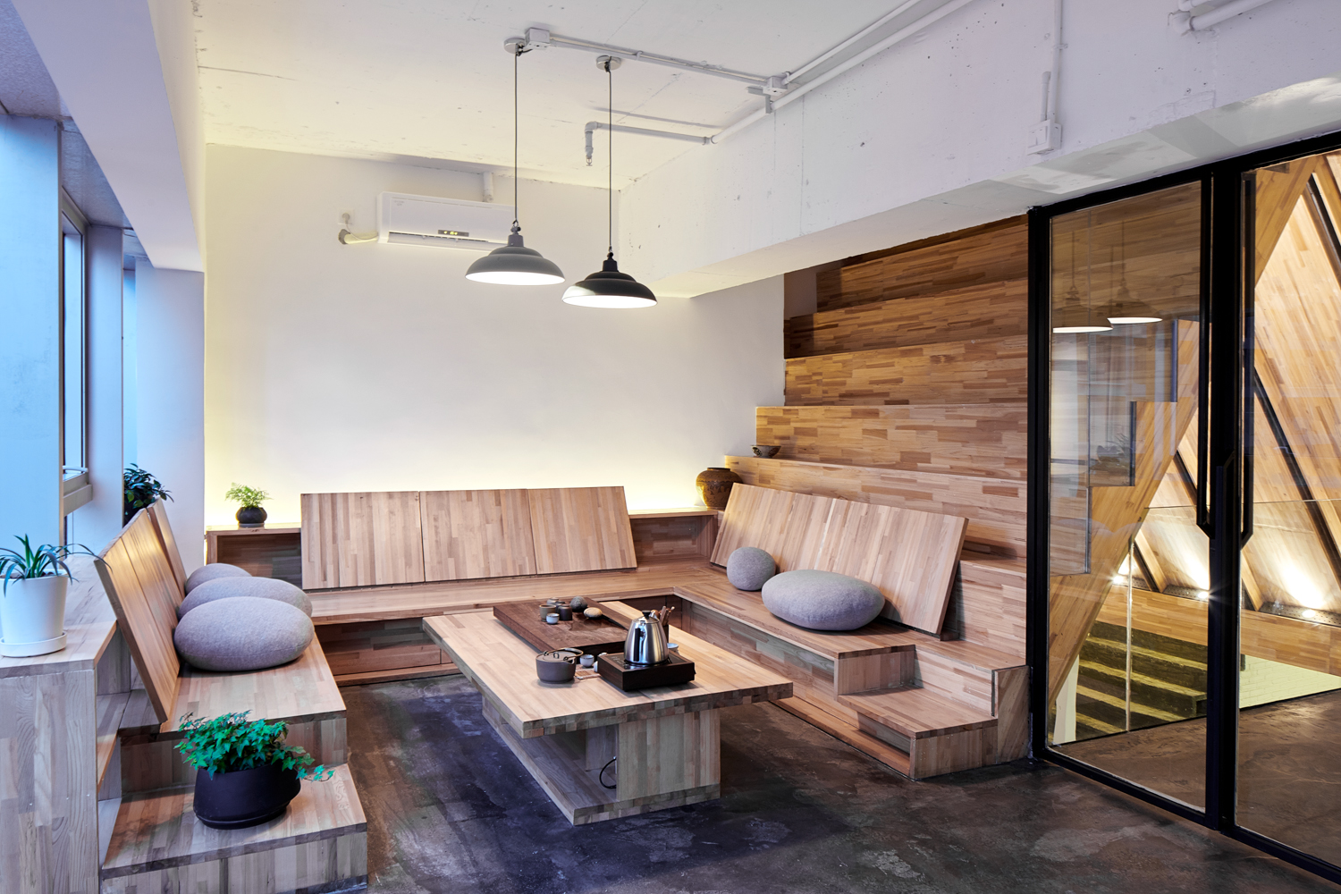 The stepped roof, a natural office space in Chengdu by HAD Architecture ...