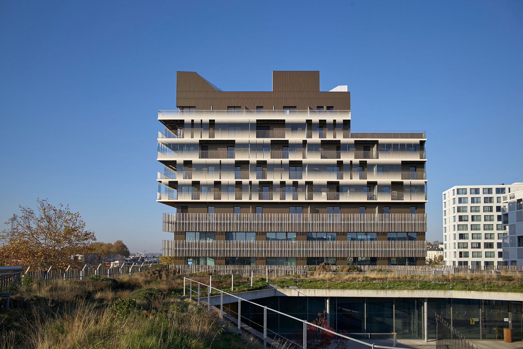 Ambiguity Hybrid-Building – Imbrika, France by Stephane Chalmeau - 谷德设计网