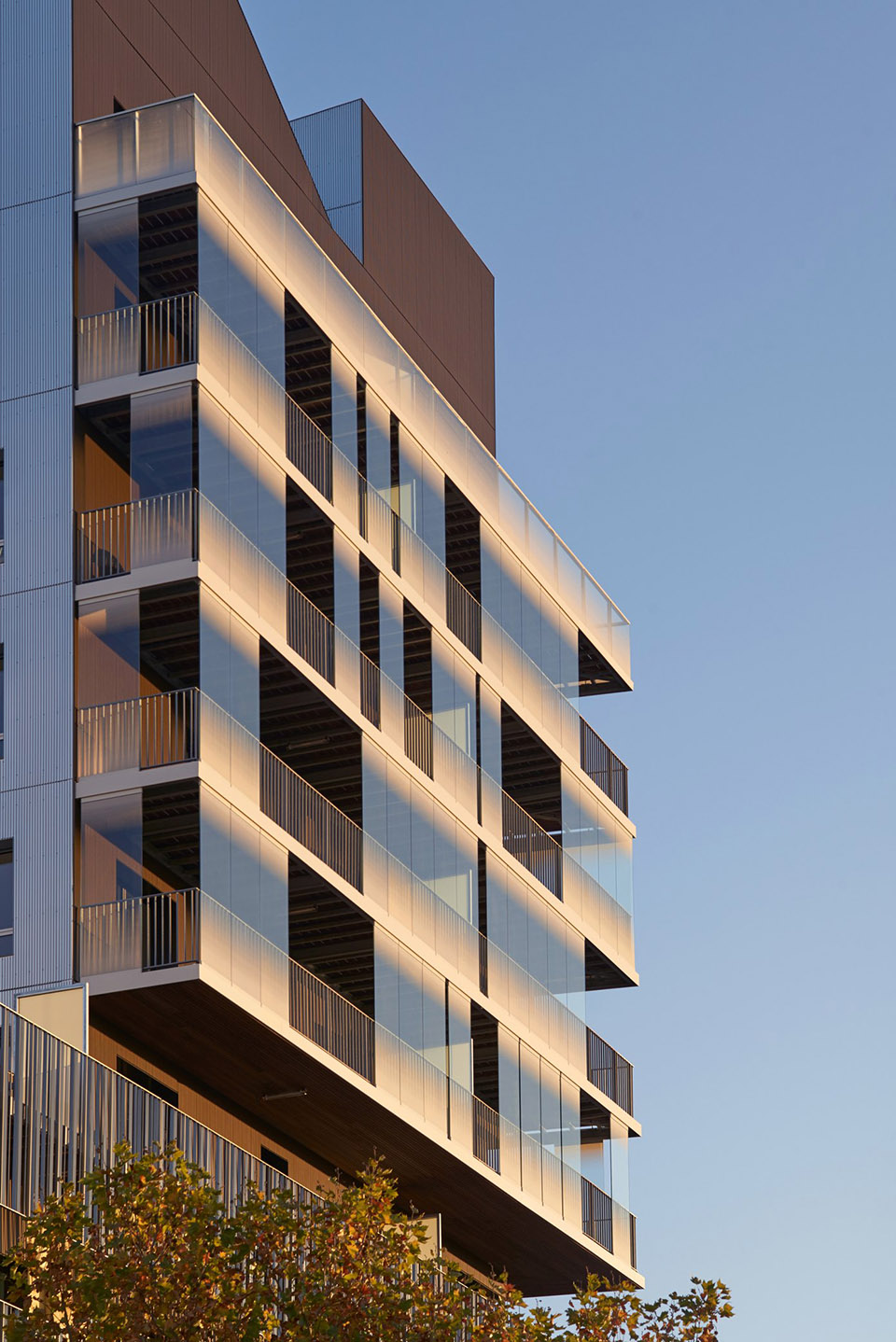 Ambiguity Hybrid-Building – Imbrika, France by Stephane Chalmeau - 谷德设计网