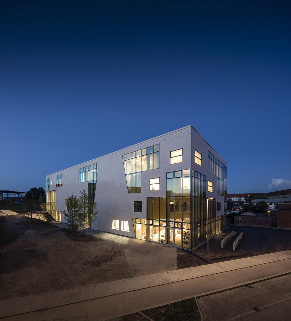 KuBe House of Culture and Movement by MVRDV - 谷德设计网