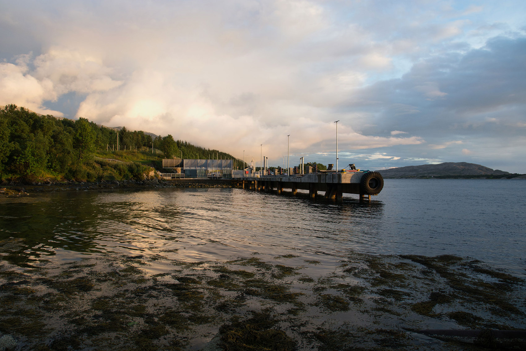 Forvik Ferry Terminal by Manthey Kula AS - 谷德设计网