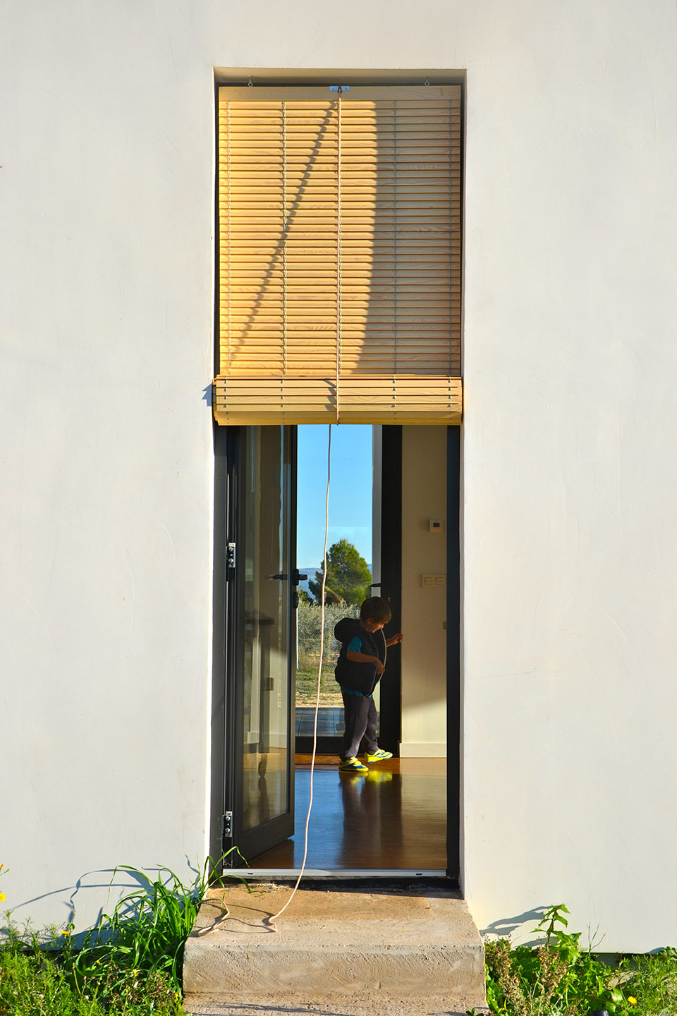 Enhancement of Traditional Roll-up Blinds by Persiana Barcelona - 谷德设计网