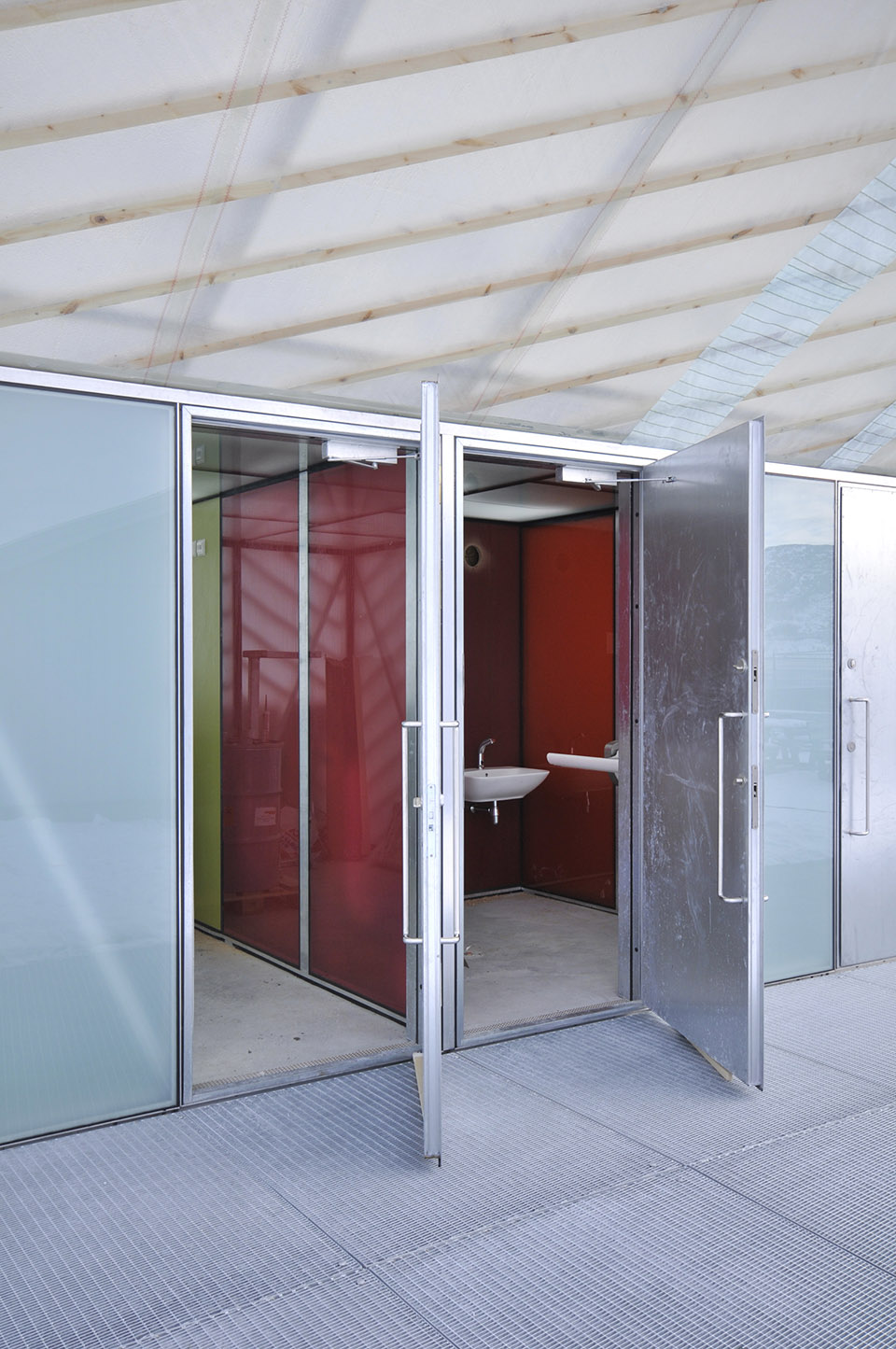 Service House at Jektvik Ferry by Carl-Viggo Hølmebakk with Manthey ...