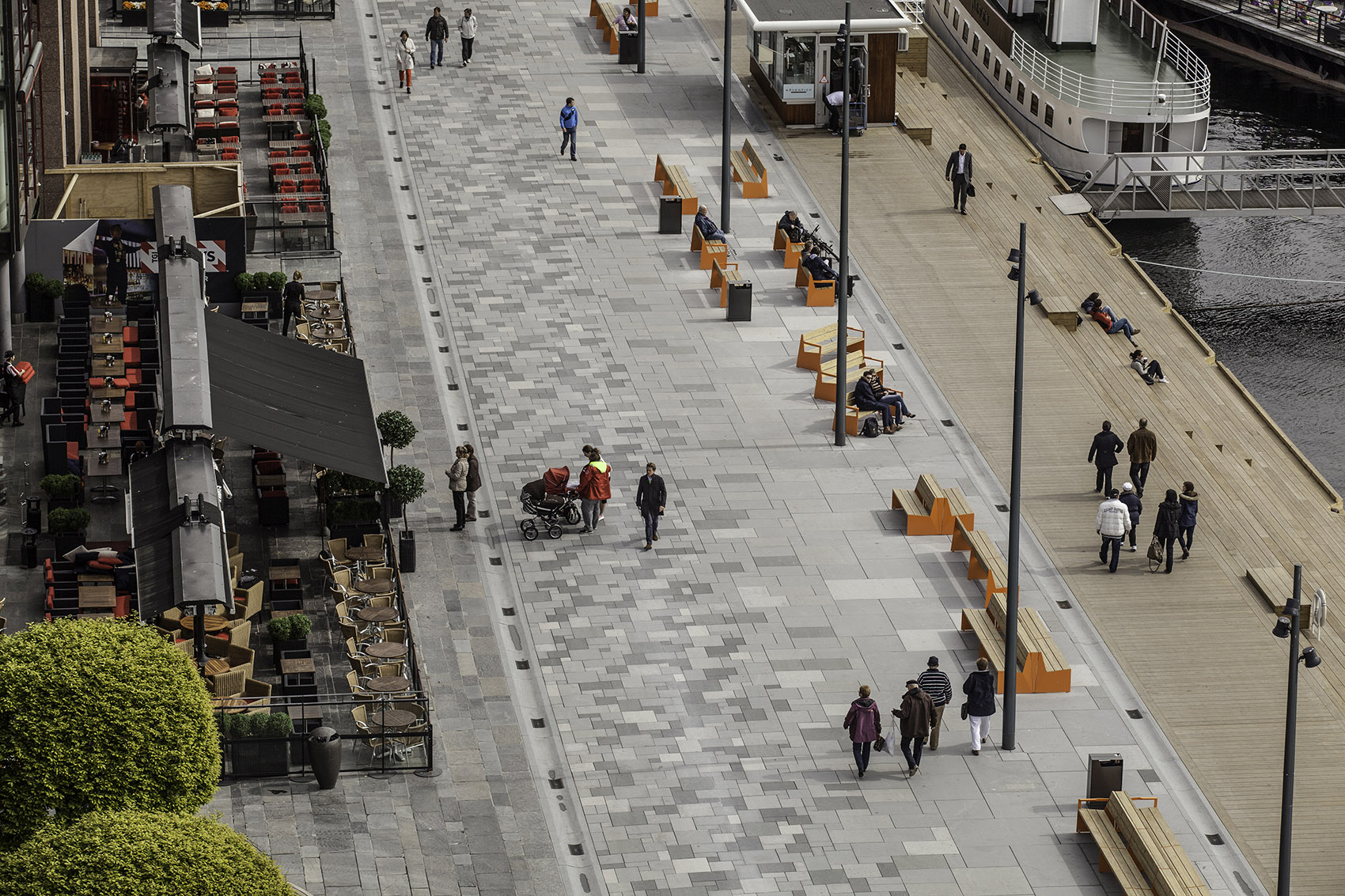 Stranden Waterfront Walkway by LINK - 谷德设计网