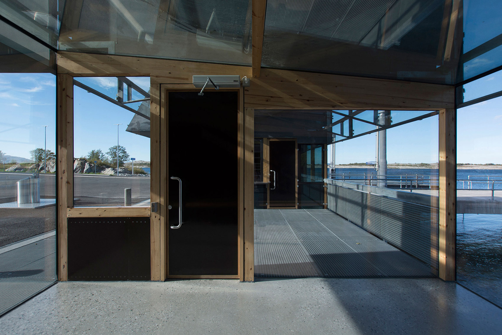 Forvik Ferry Terminal by Manthey Kula AS - 谷德设计网