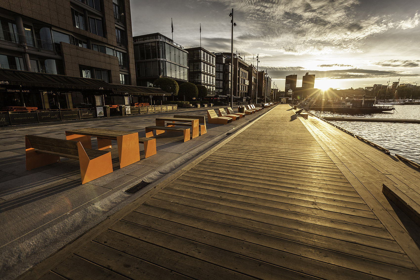 Stranden Waterfront Walkway by LINK - 谷德设计网