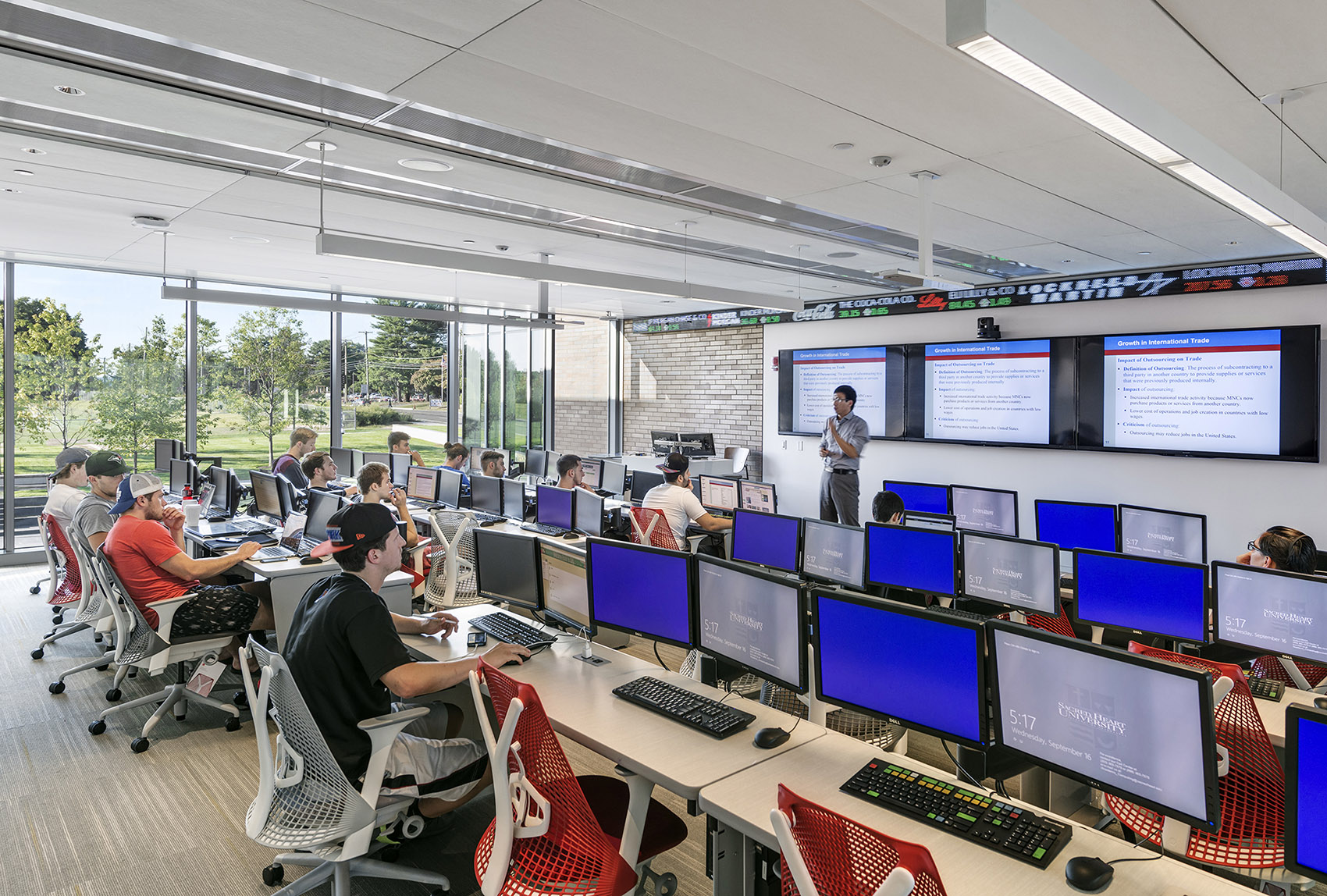 Martire Business & Communications Center, Connecticut, USA by Sasaki ...