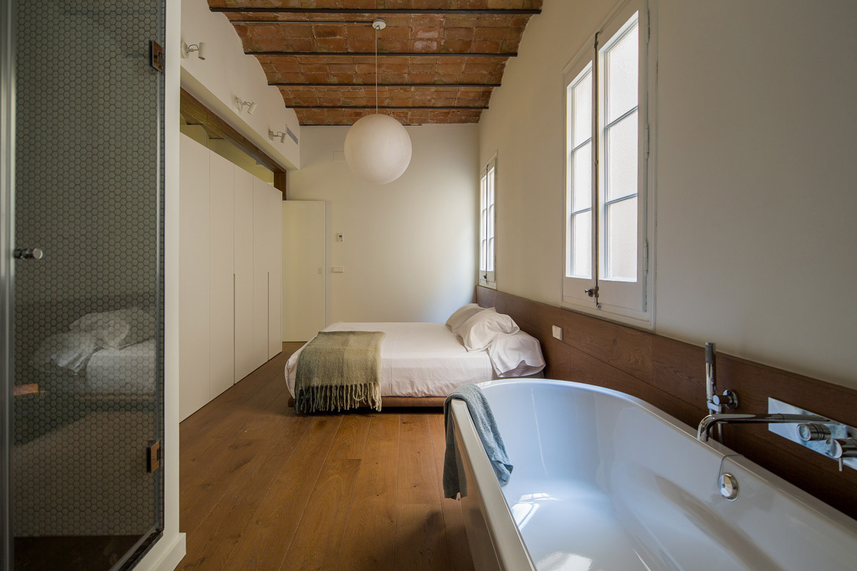 House of Mirrors by Nook Architects - 谷德设计网