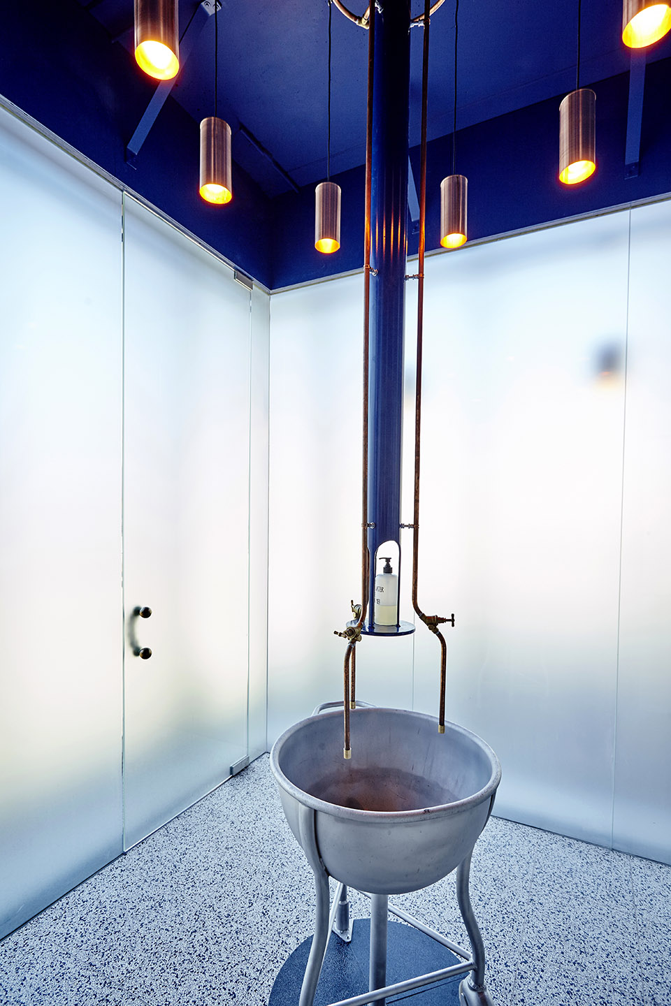 The Roast Room, Amsterdam by Studio Modijefsky and Studio Molen - 谷德设计网