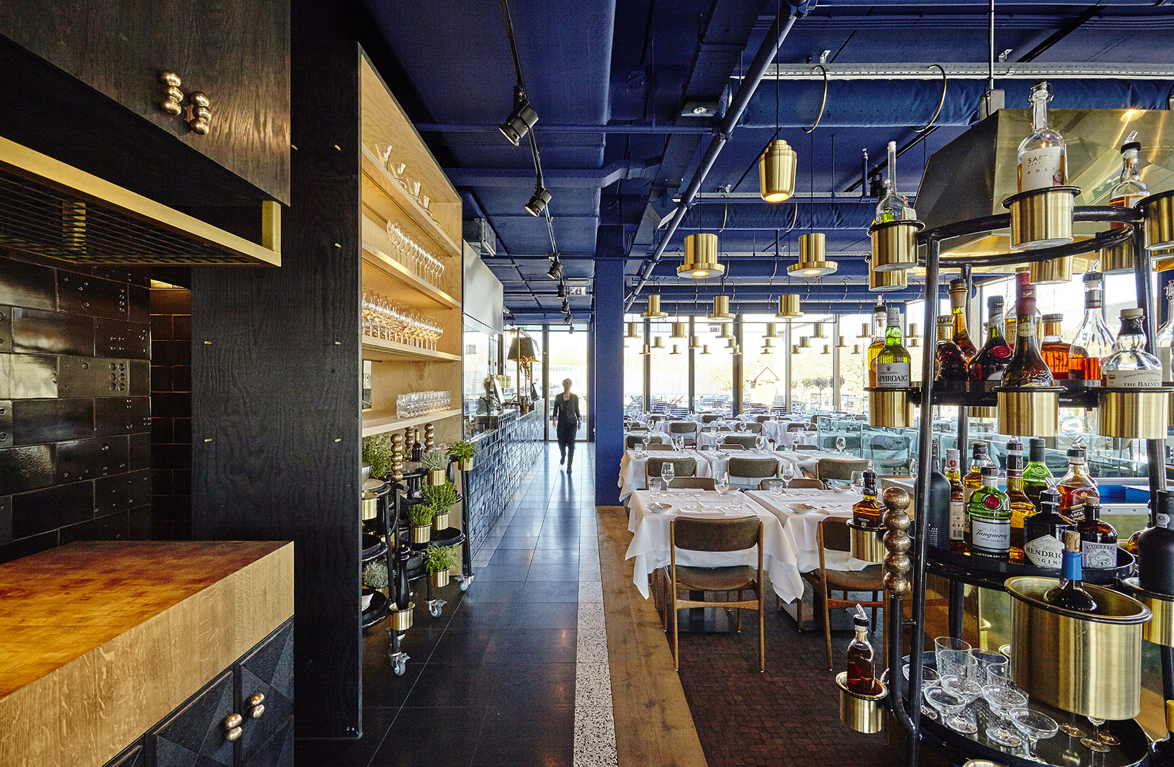 The Roast Room, Amsterdam by Studio Modijefsky and Studio Molen - 谷德设计网