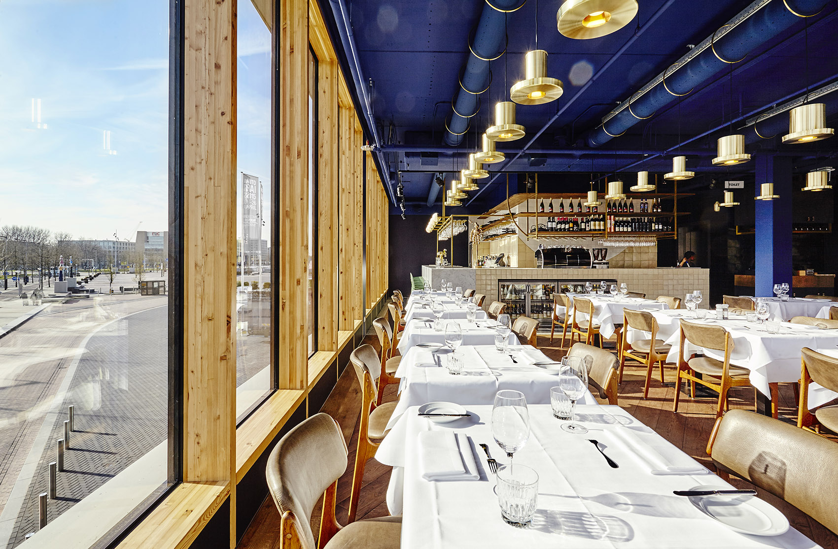 The Roast Room, Amsterdam by Studio Modijefsky and Studio Molen - 谷德设计网