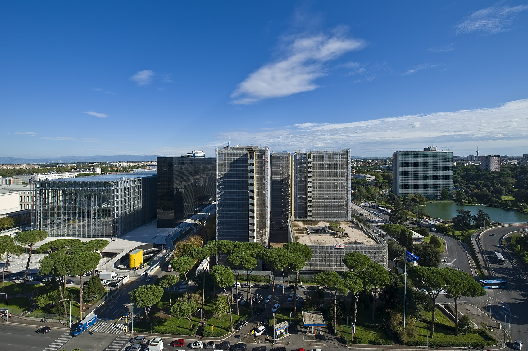 New Rome-Eur Convention Centre and Hotel “The Cloud” by Fuksas - 谷德设计网