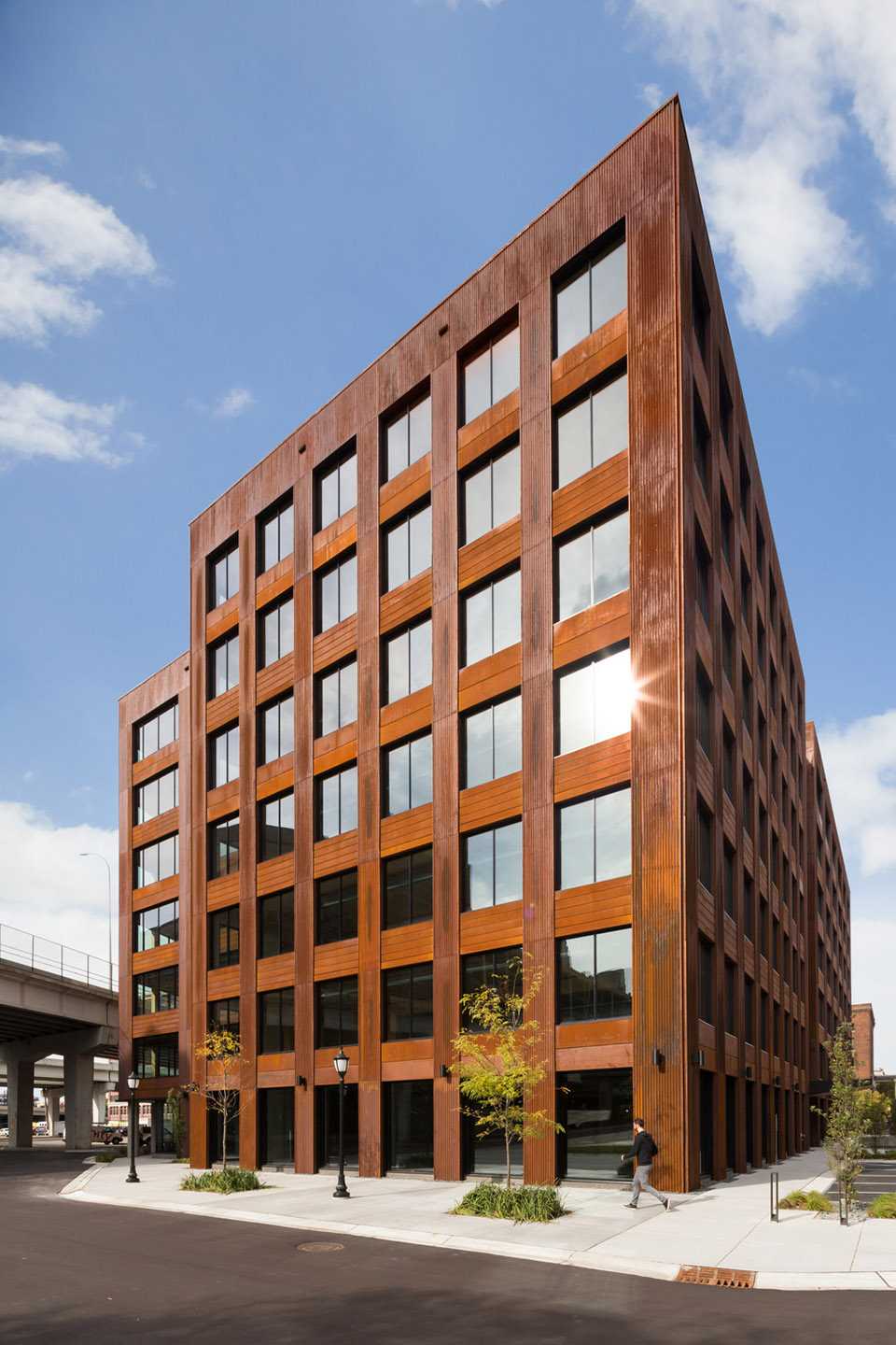 The First Modern Tall Wood Building, Minneapolis by MGA - 谷德设计网