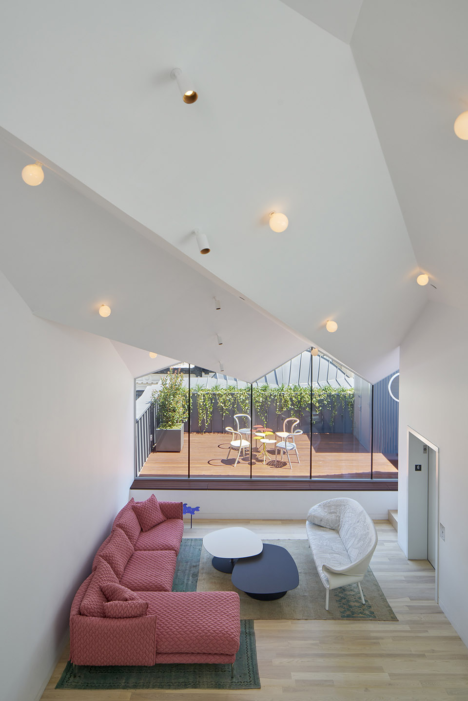 The Stealth Building,New York by WORKac - 谷德设计网