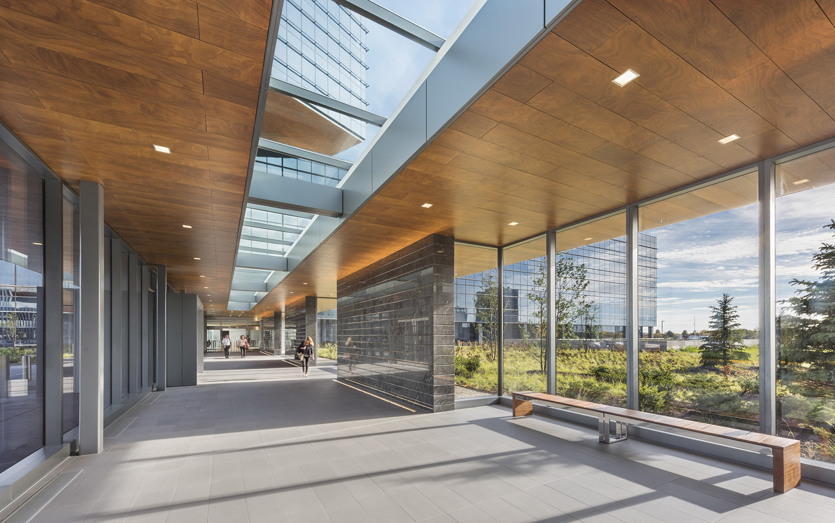 苏黎世保险公司北美总部大楼 / Goettsch Partners - 谷德设计网