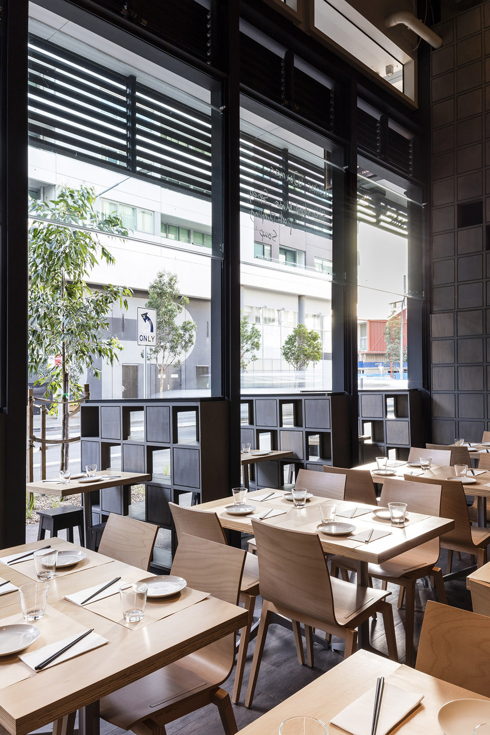 Wu-Gu Restaurant with a Threshold Zone, Sydney by Facet Studio - 谷德设计网