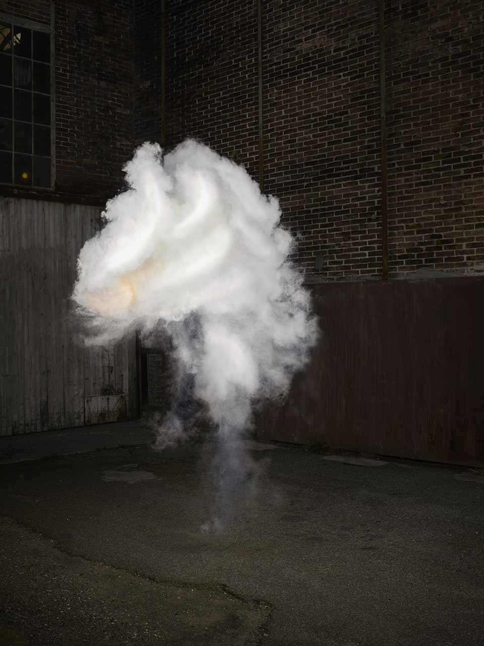 Explosion 2.0 by Ken Hermann - 谷德设计网