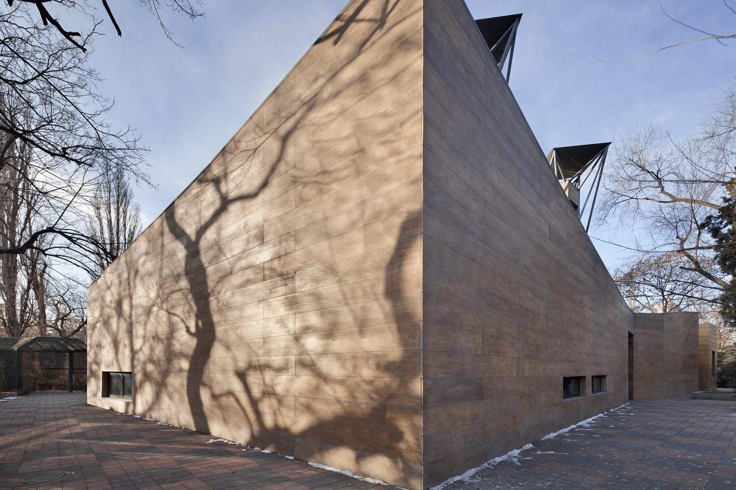 Waterfowl Pavilion of Beijing Zoo, China by SUP Atelier - 谷德设计网