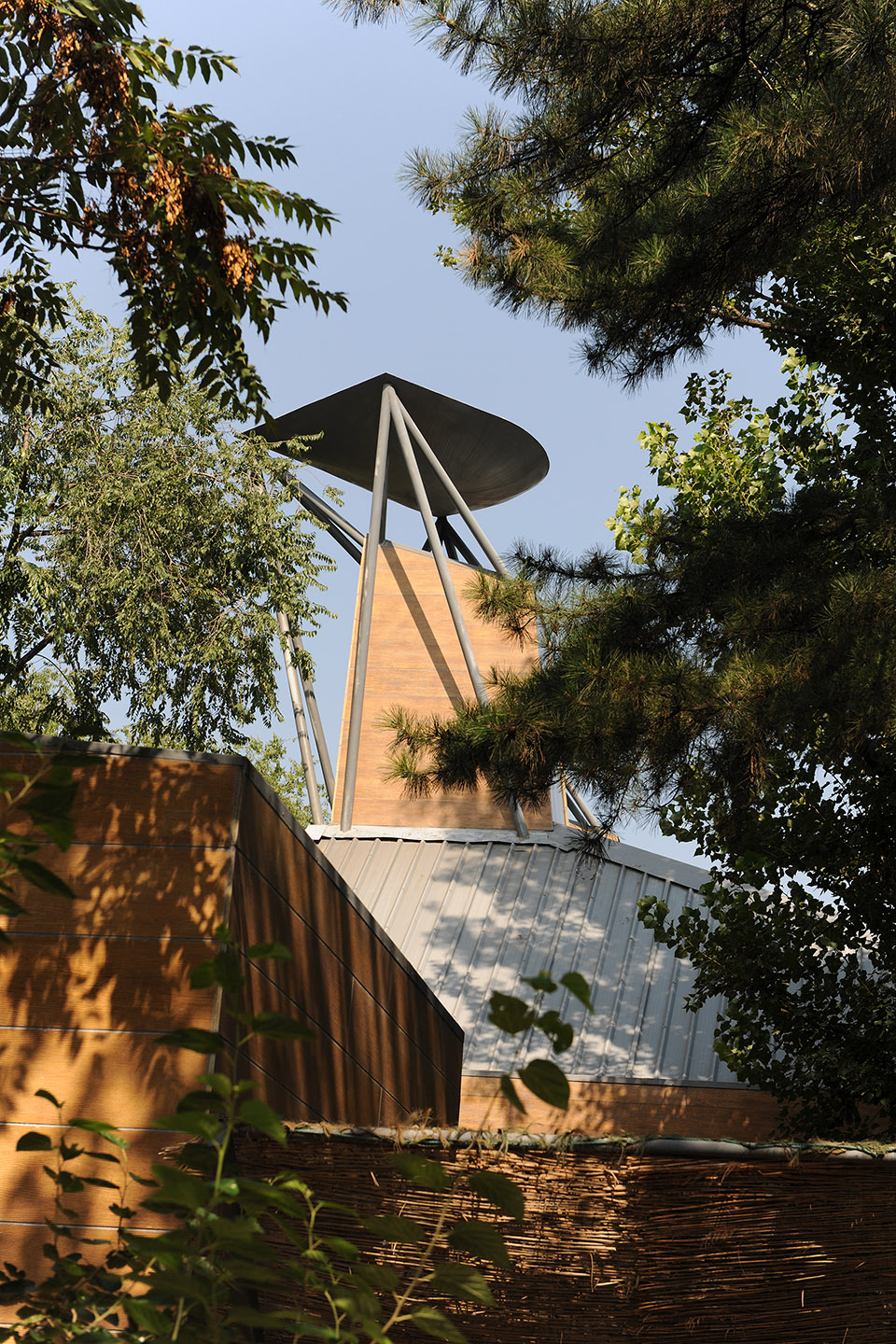 Waterfowl Pavilion of Beijing Zoo, China by SUP Atelier - 谷德设计网