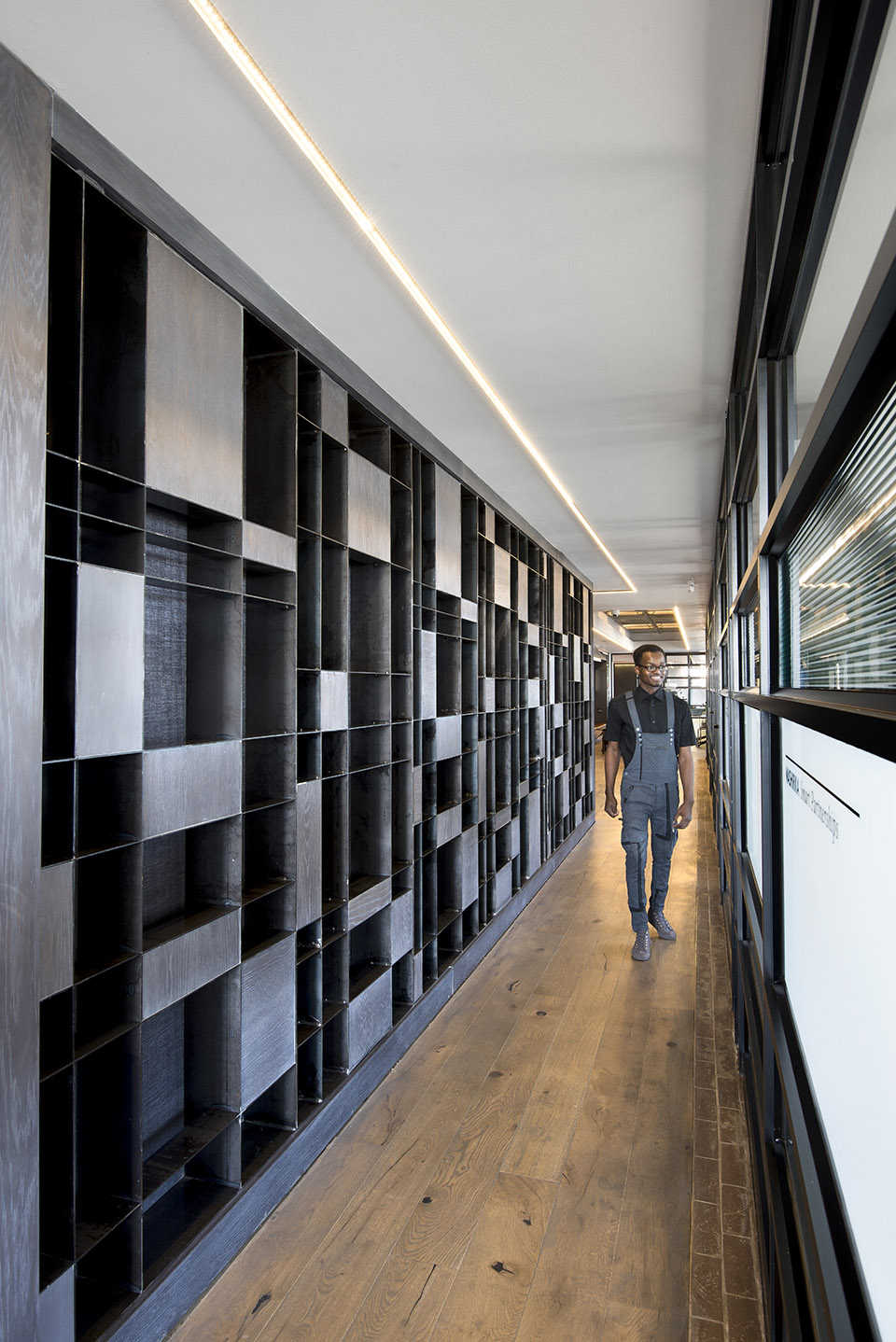 Contempory and Luxury – Mesh Business and Lifestyle Space by Studio A ...