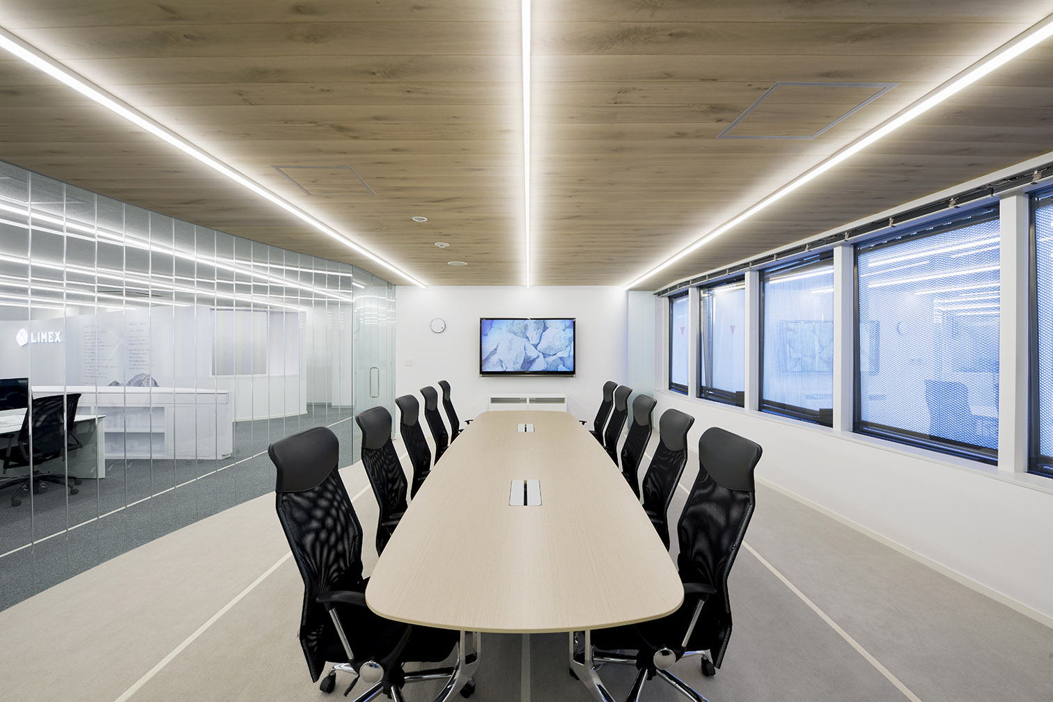 Times Bridge Management New Office, Tokyo by Clouds Architecture Office ...