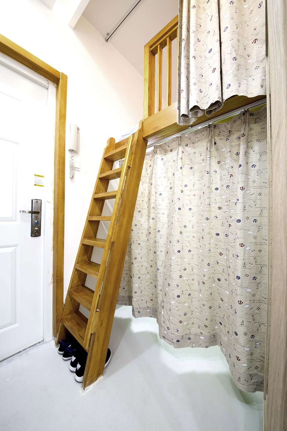 Beijing Tiny Apartments Renovation by Luo Xiuda - 谷德设计网