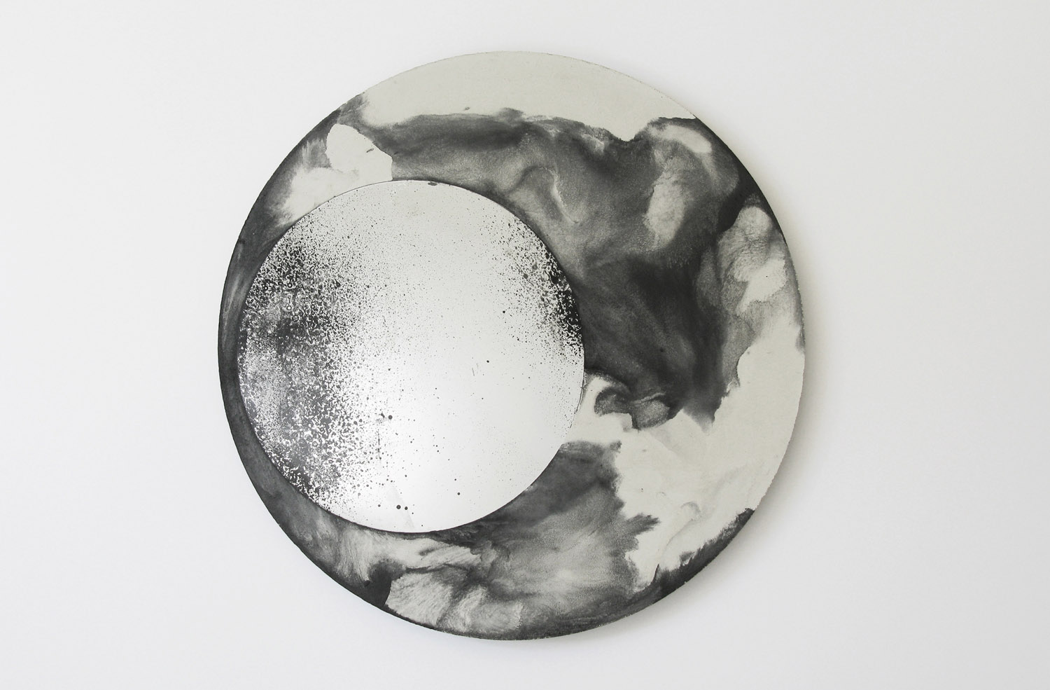 LIQUID Wall Mirrors，Japan by Taeg Nishimoto - 谷德设计网