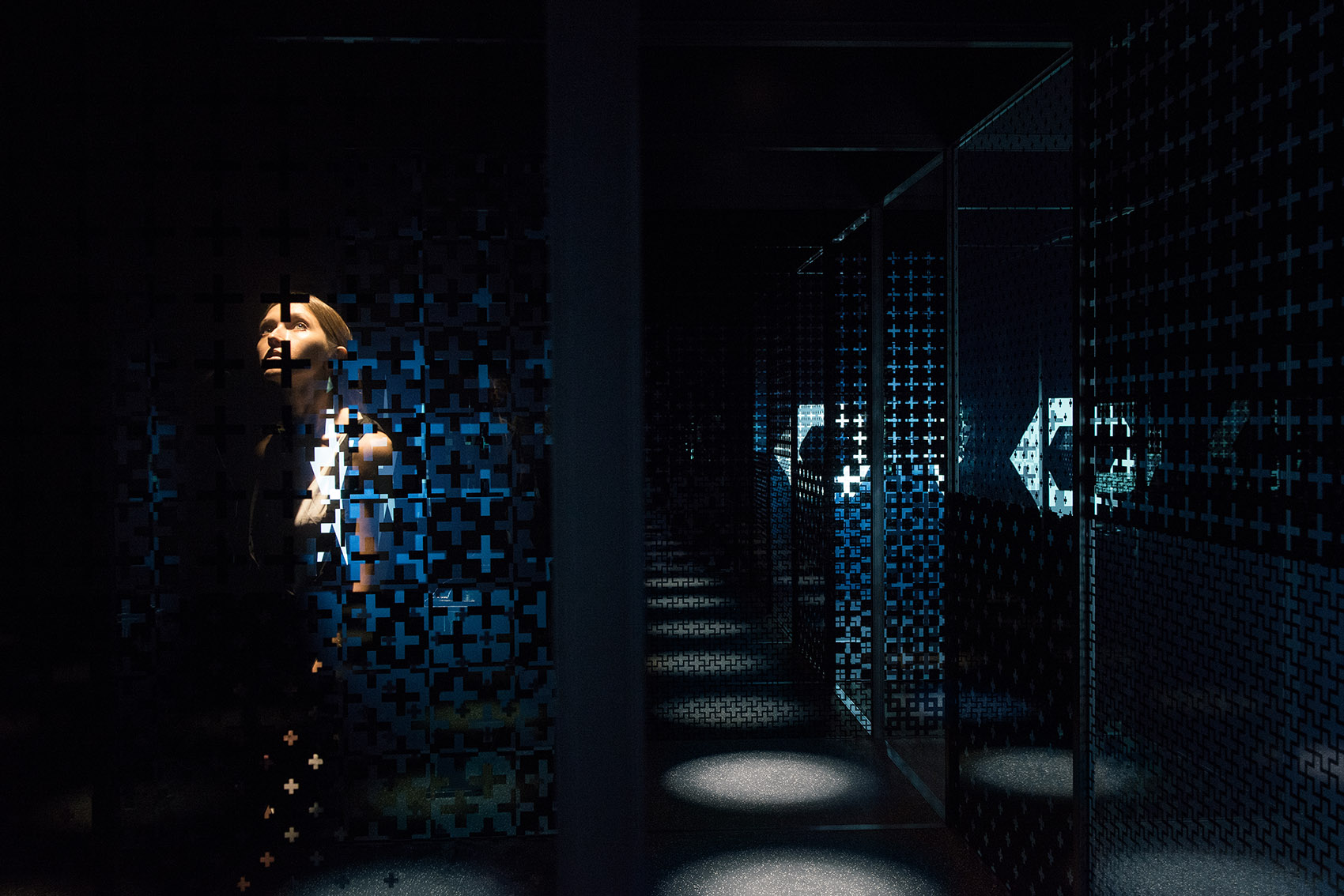 Illusion Game – THE MAZE in Shanghai Museum of Glass Park, China by ...