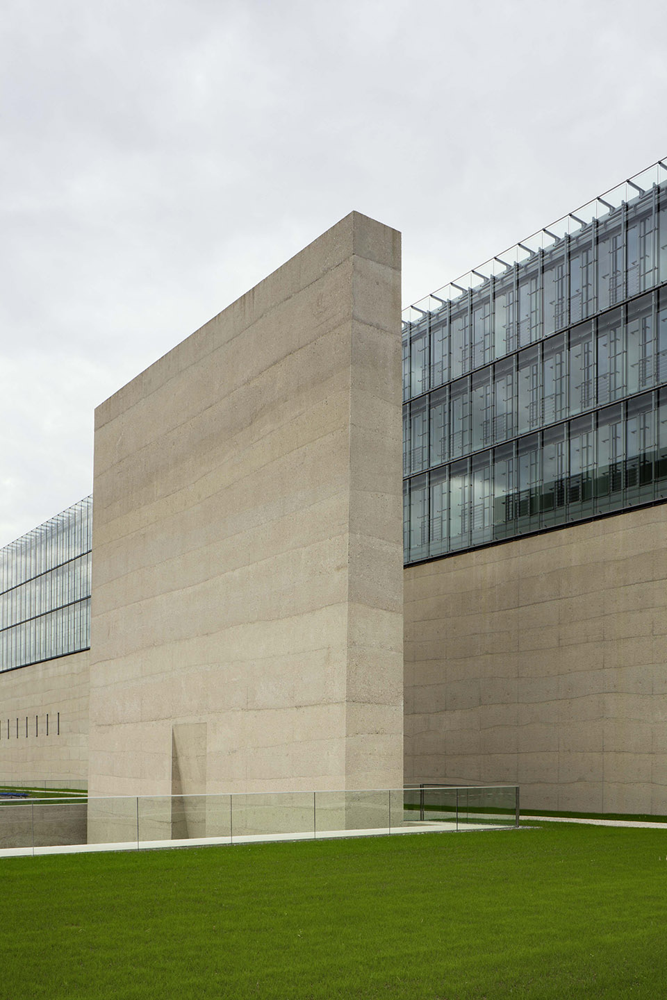 The State Museum of Egyptian Art and The University of Film and ...