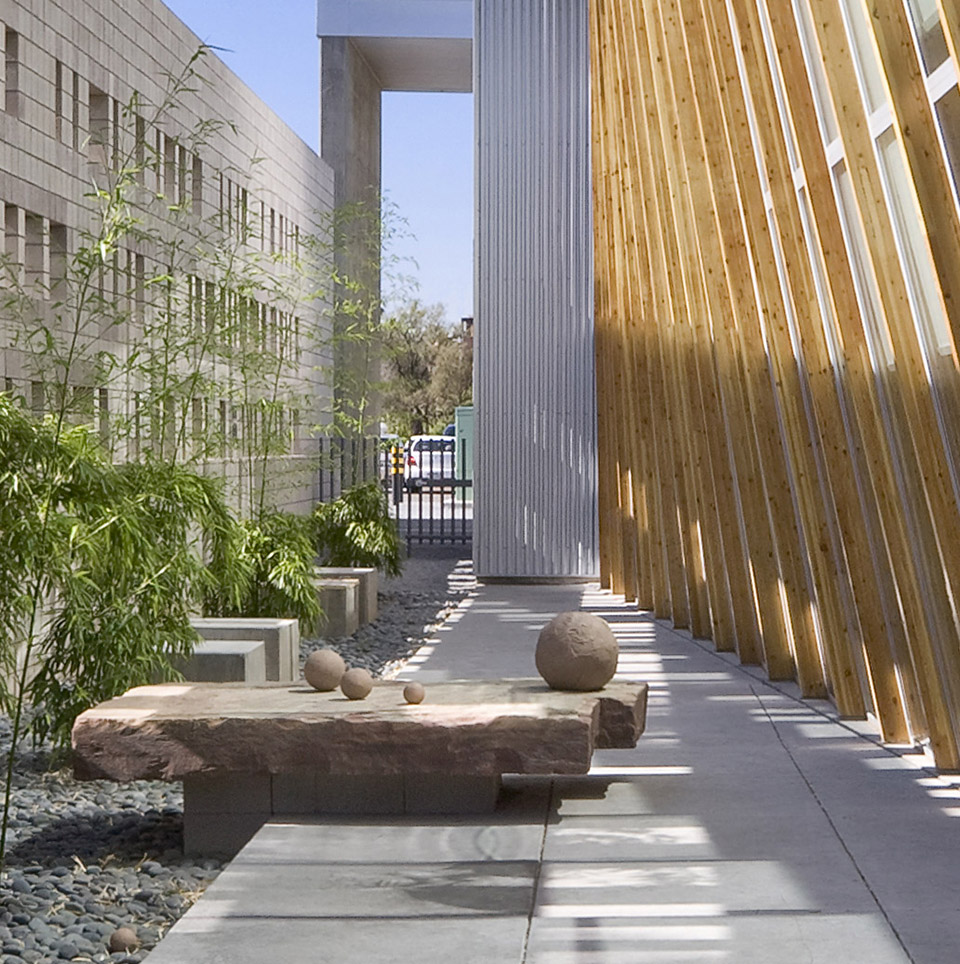 The University of Arizona Poetry Center by Line and Space - 谷德设计网