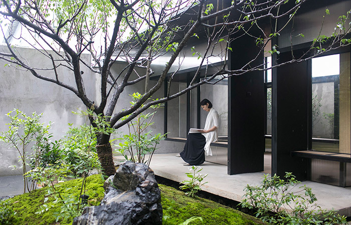 Tea House in Li Garden, Shanghai by Atelier Deshaus - 谷德设计网