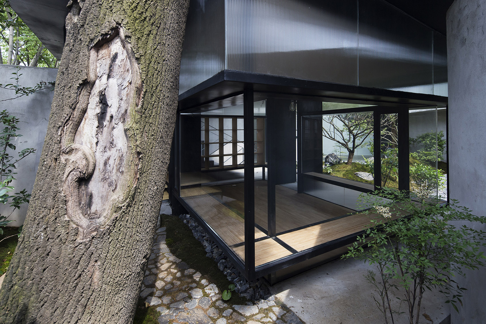 Tea House in Li Garden, Shanghai by Atelier Deshaus - 谷德设计网