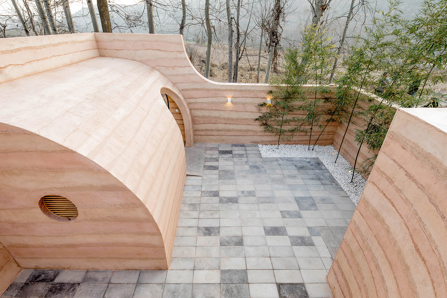 Mordern Chinese Cave House – Cave house on loess plateau, Shanxi, China ...