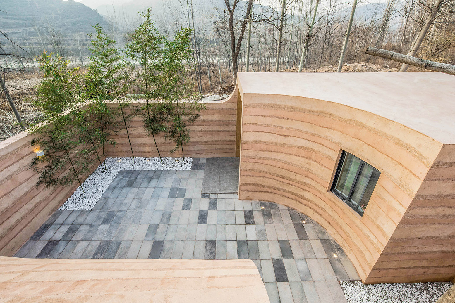 Mordern Chinese Cave House – Cave house on loess plateau, Shanxi, China ...