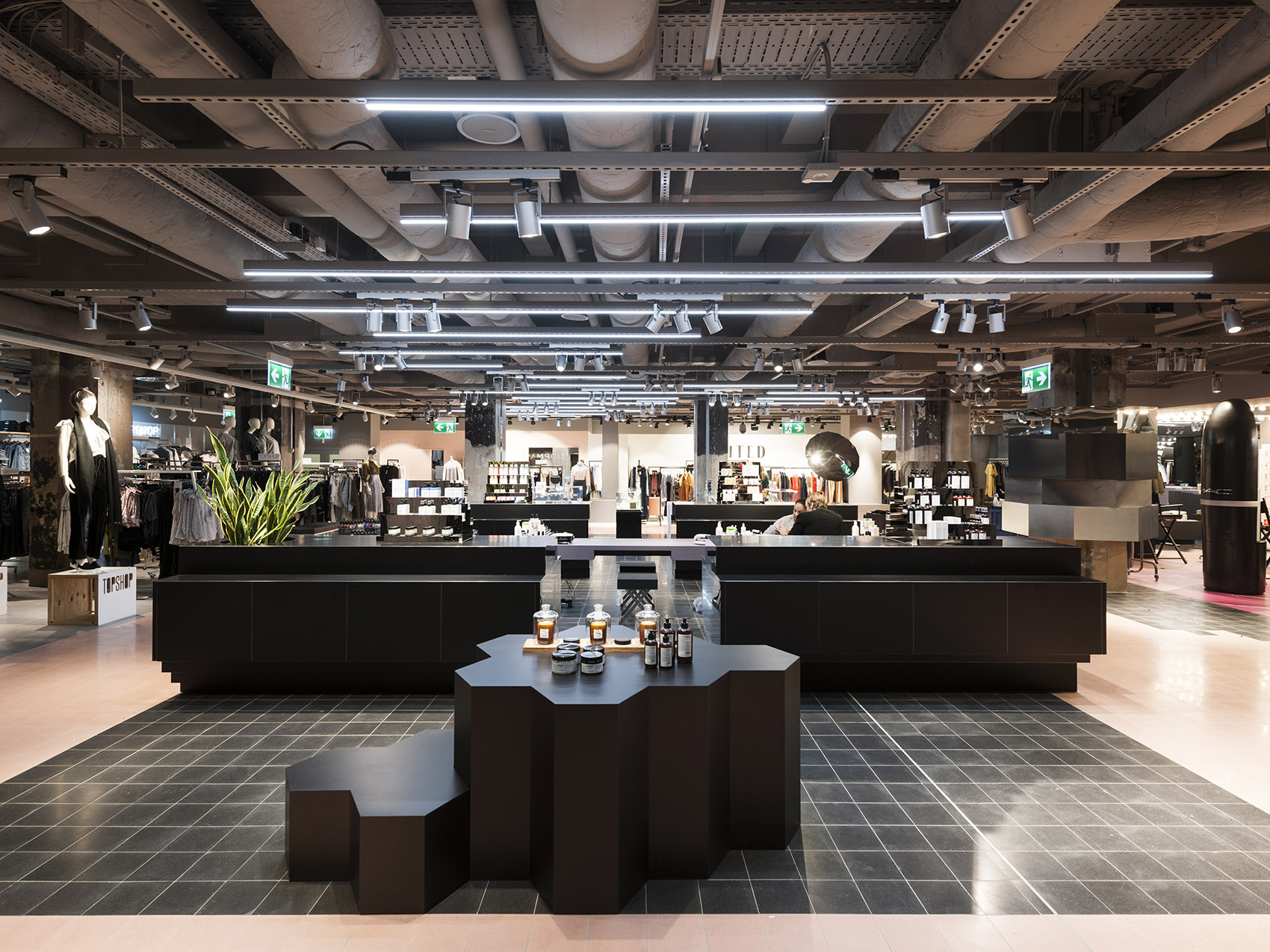 Basement floor design for Oberpollinger Department Store in Munich by ...