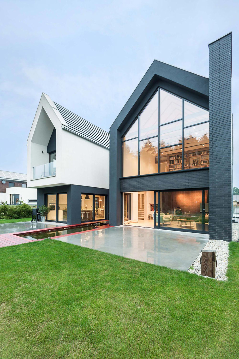 Fence House by mode:lina - 谷德设计网