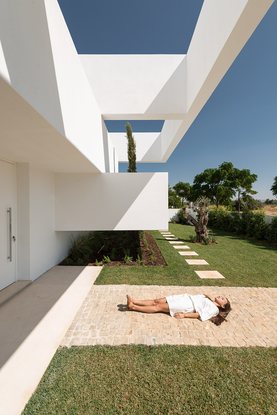 Five Terraces and a Garden, Portugal by Corpo Atelier - 谷德设计网