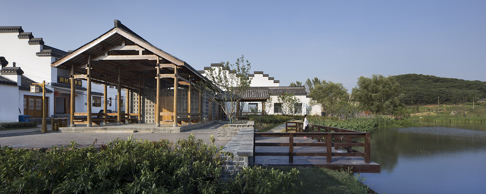 A Rural Shop at Huashu Village, Nanjing, China by Atelier Zhouling - 谷德设计网